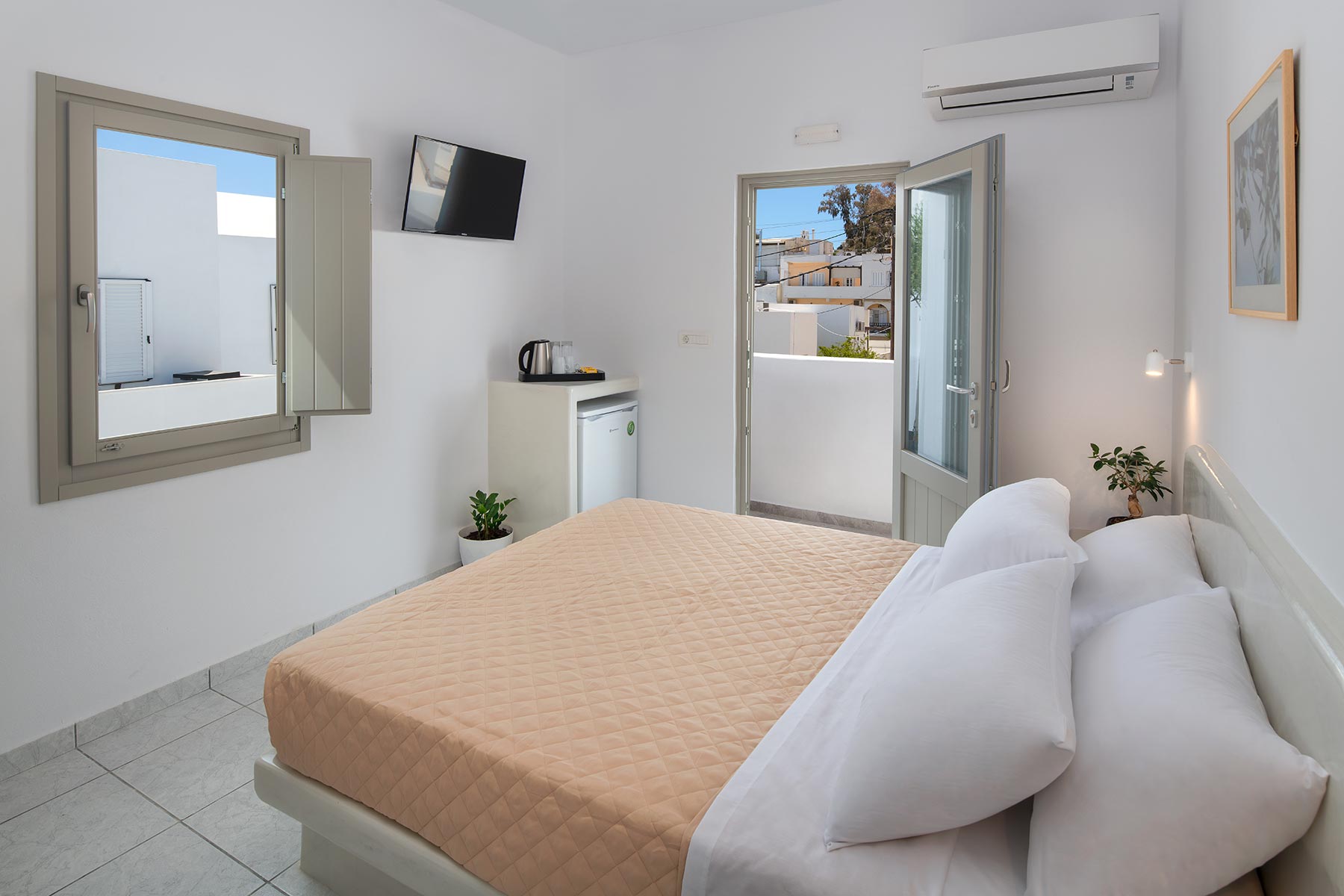 Gallery | Olive Tree Suites Fira Santorini Greece
